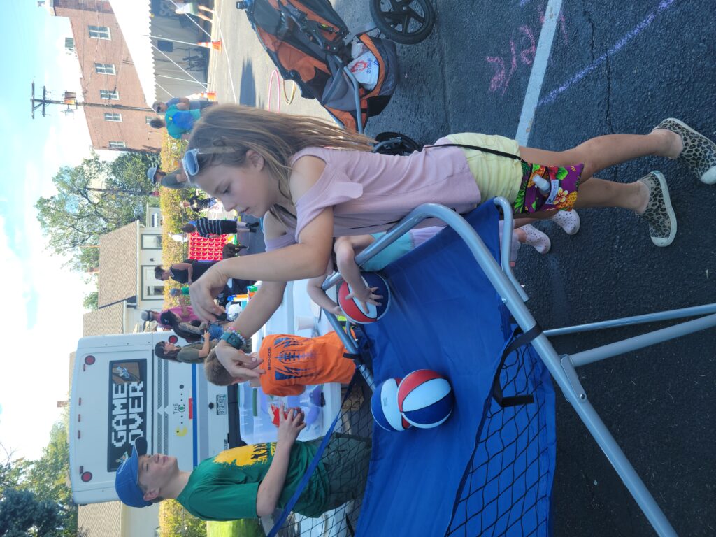 Youth Activities – A FUN Day at the Littleton Elks – Western Welcome Week